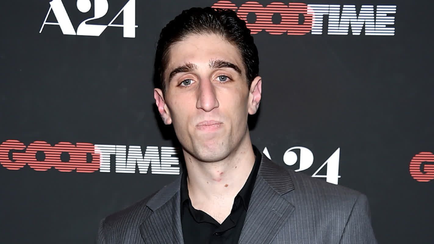 Shocking case of male actor who died of heart attack after drinking ...