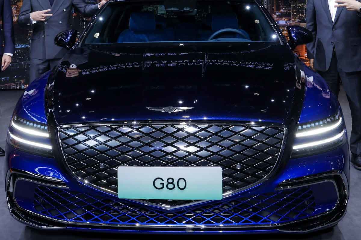 "بصراحة، لقد تم تصنيعها بشكل جيد." وقد حظي تصميم G80 بأعلى الثناء على الإطلاق!