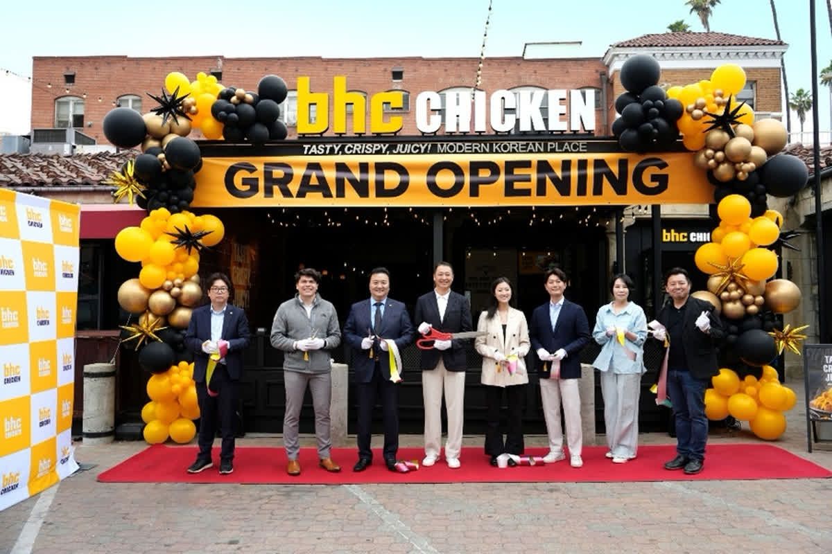 bhc치킨, LA에 미국 3호점 ‘채프먼 플라자점’ 오픈