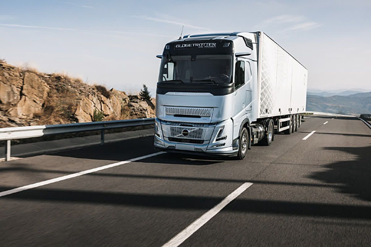 Volvo Trucks becomes world's first heavy truck to receive 5 stars in ...