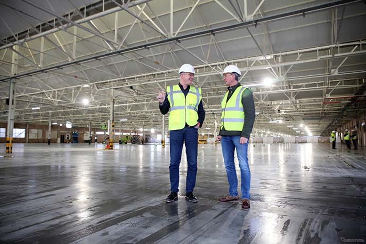 "Fully electrified by 2035" Bentley breaks ground on new assembly line ...