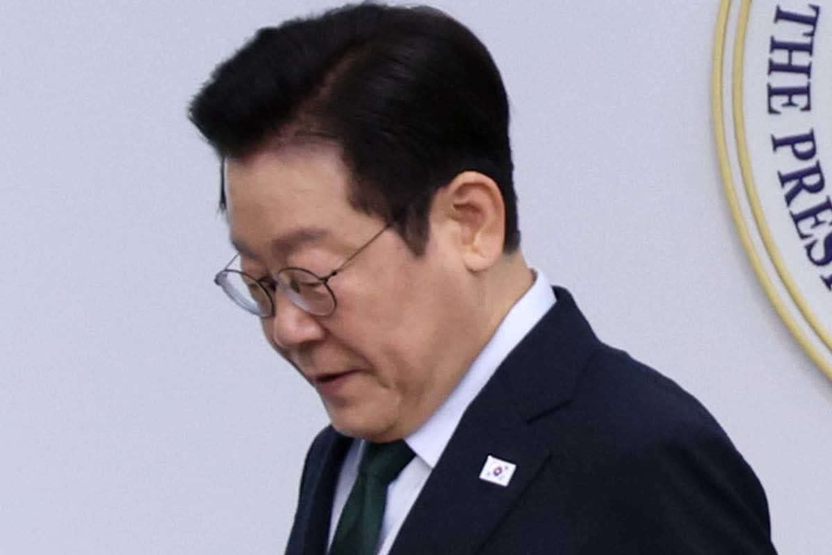 李, 결국 모두가 등 돌렸다…’거센 후폭풍’ 직면 | 논현일보